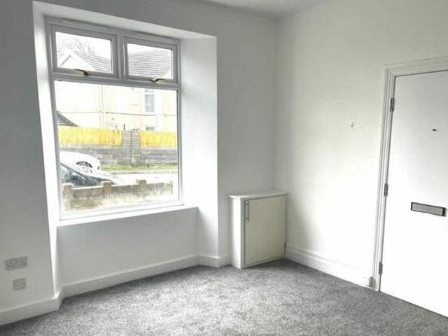 1 Bedroom Flat For Rent In 25 Fron Terrace