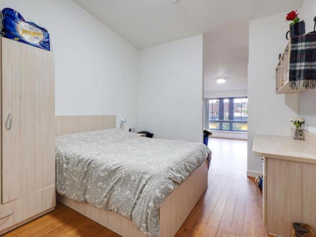 1 bedroom flat for rent in 271 Sturry Road, Canterbury, CT1