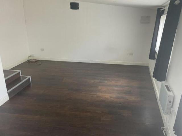 1 bedroom flat for rent in 2a Clifton Street, Liverpool, Lancashire, L19