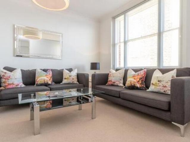 1 bedroom flat for rent in 39 Hill Street, Mayfair, London W1J
