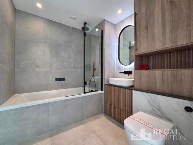 1 bedroom flat for rent in 3 Eden Place, Newham, London, E16