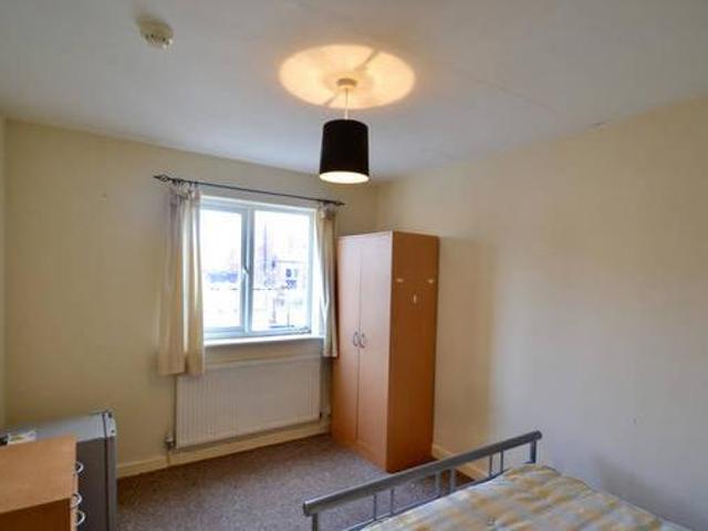 1 bedroom flat for rent in 3 Holme Street Hyde SK14 1LG SK14
