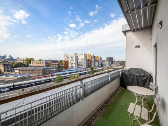1 bedroom flat for rent in Tarves Way, Greenwich, SE10