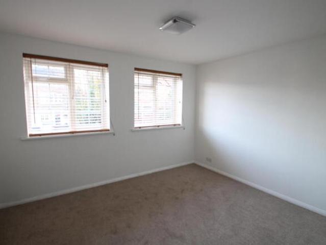 1 bedroom flat for rent in Tavistock Road, Bromley BR2