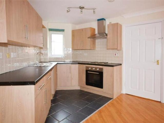 1 bedroom flat for rent in Teasel Crescent, London, SE28