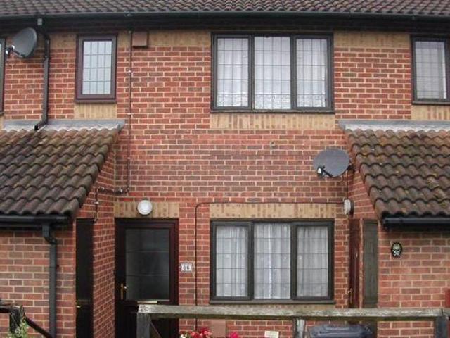 1 bedroom flat for rent in Telford Drive SL1