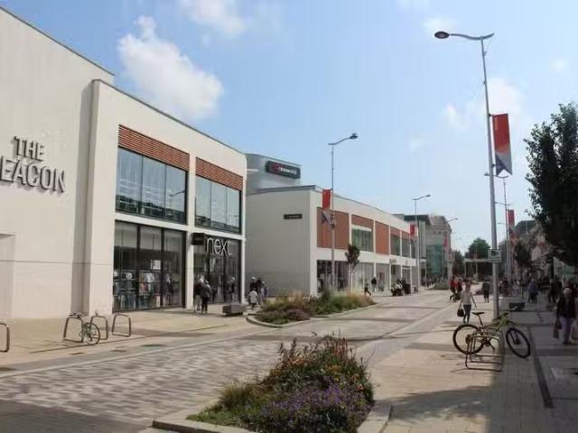 1 bedroom flat for rent in Terminus Road, Eastbourne, East Sus.