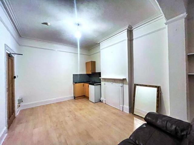 1 bedroom flat for rent in Teville Road, WORTHING, BN11