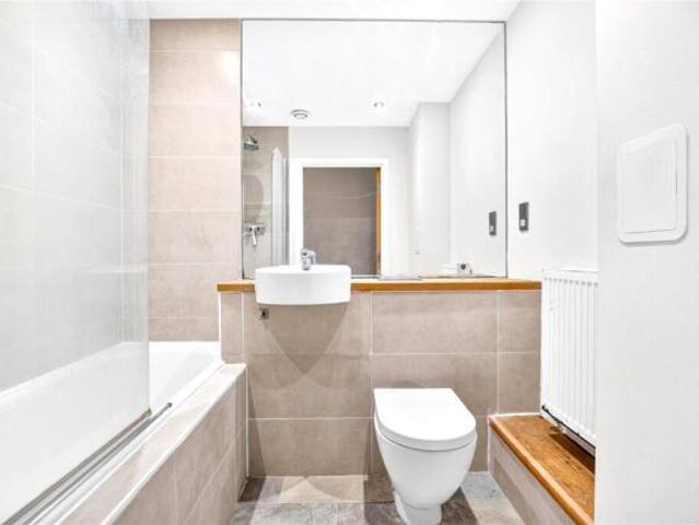 1 bedroom flat for rent in Thomas Jacomb Place, Walthamstow, London, E17