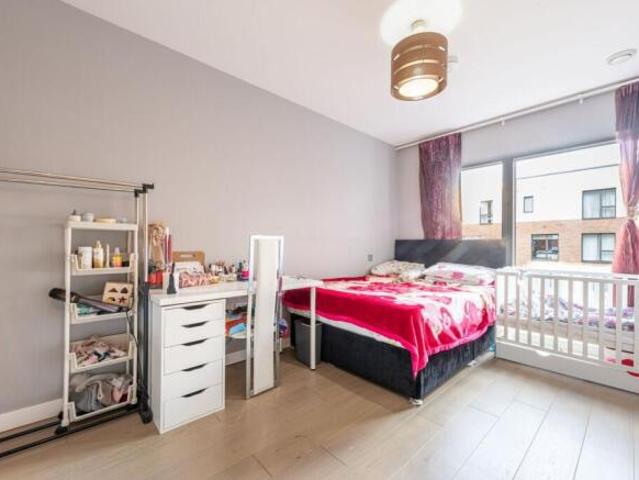 1 bedroom flat for rent in Thonrey Close, Colindale, London, NW9