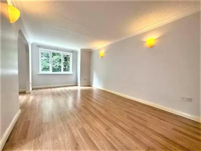 1 bedroom flat for rent in Thornfield Green, Blackwater, Cambe.
