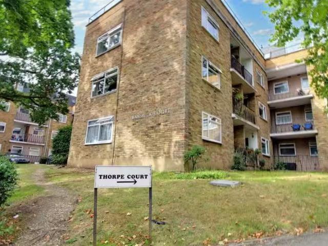 1 bedroom flat for rent in Thorpe Court, EN2