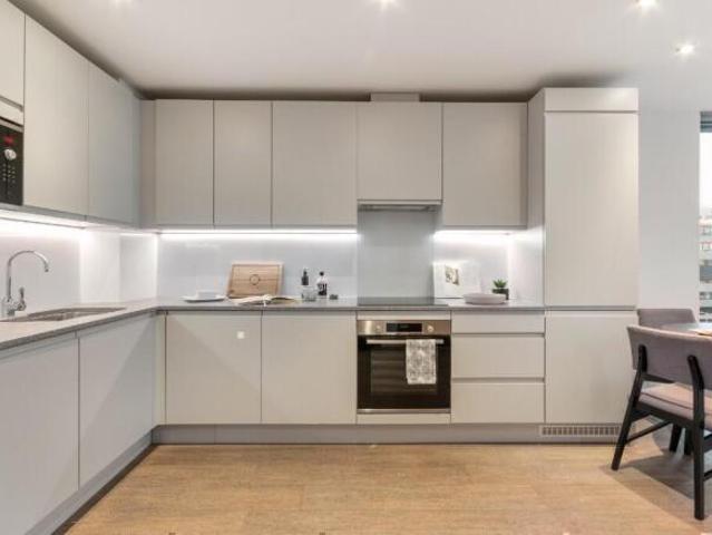 1 bedroom flat for rent in Thames Quarter, Napier Road, Reading, RG1