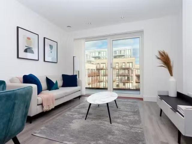 1 bedroom flat for rent in Thames Road, London E16