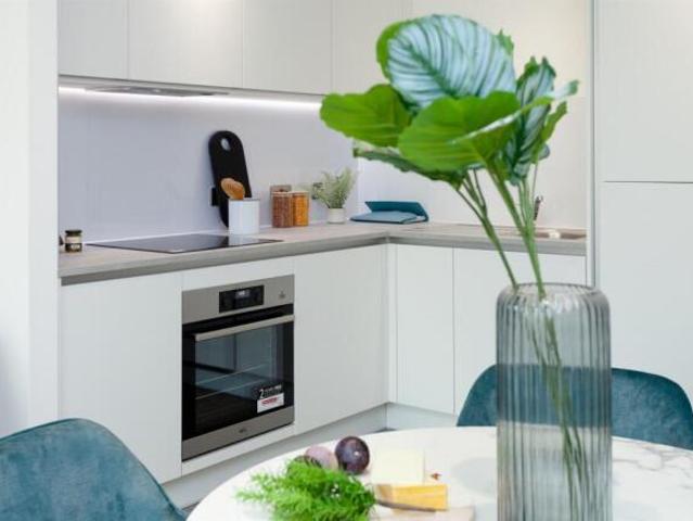 1 bedroom flat for rent in Thames Road, London E16