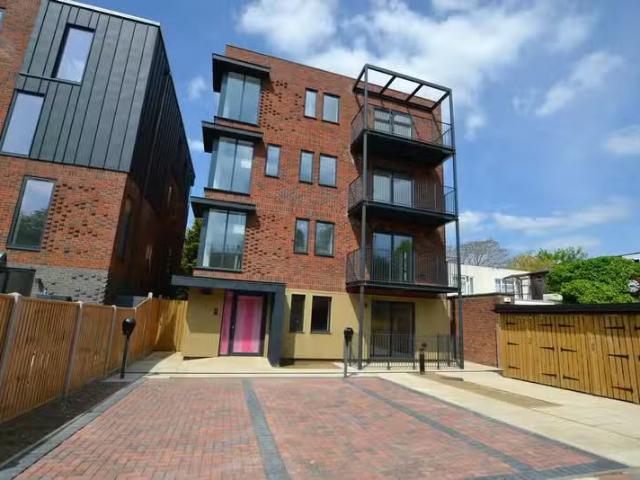 1 bedroom flat for rent in The Common, Hatfield, AL10
