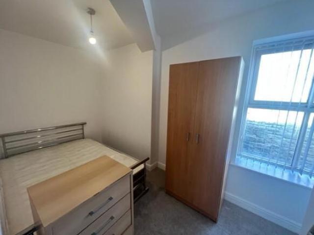 1 bedroom flat for rent in The Corner House, 129 Godwin Street, Bradford, BD1