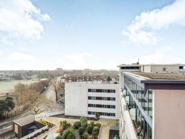 1 bedroom flat for rent in The Crescent, Gunwharf Quays, Portsmouth, PO1