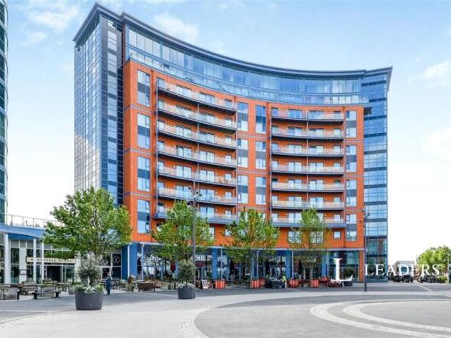 1 bedroom flat for rent in The Crescent, Gunwharf Quays, Portsmouth, PO1