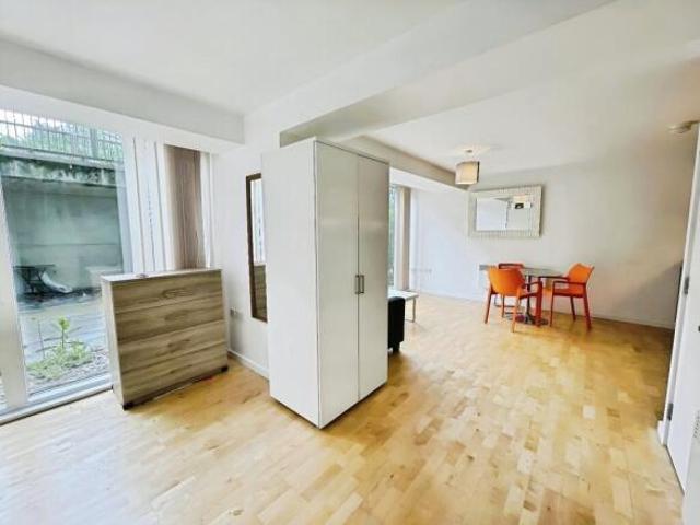 1 bedroom flat for rent in The Avenue, Leeds, West Yorkshire, LS9