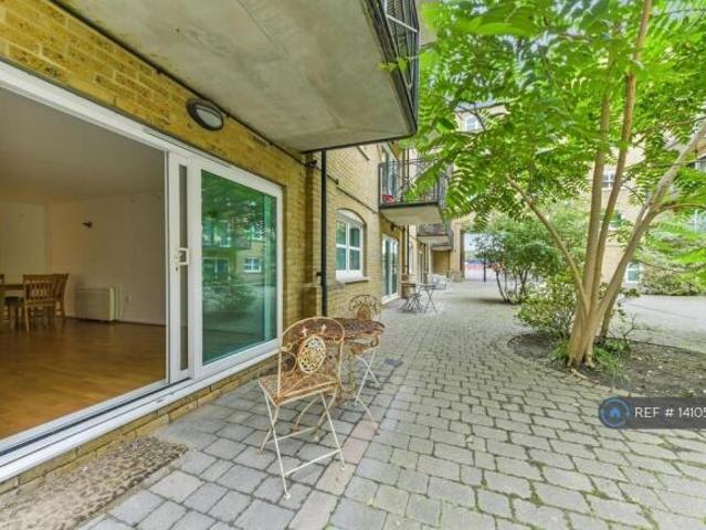 1 bedroom flat for rent in The Grainstore, London, E16