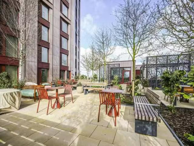 1 bedroom flat for rent in The Eades, Selborne Road, Walthamst.
