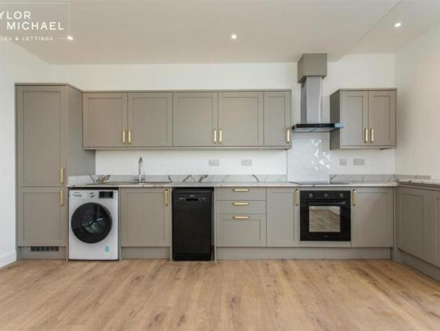 1 bedroom flat for rent in The Esplanade, Worthing, BN11