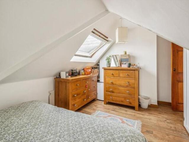 1 bedroom flat for rent in The Hermitage, Richmond, TW10