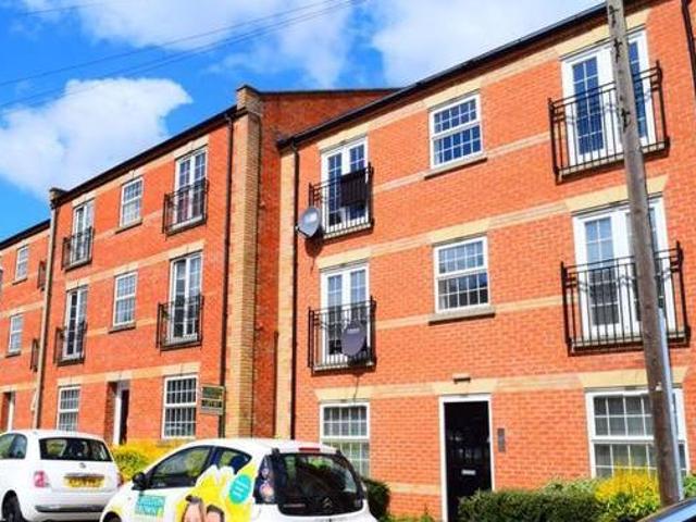 1 bedroom flat for rent in The Mounts NN1
