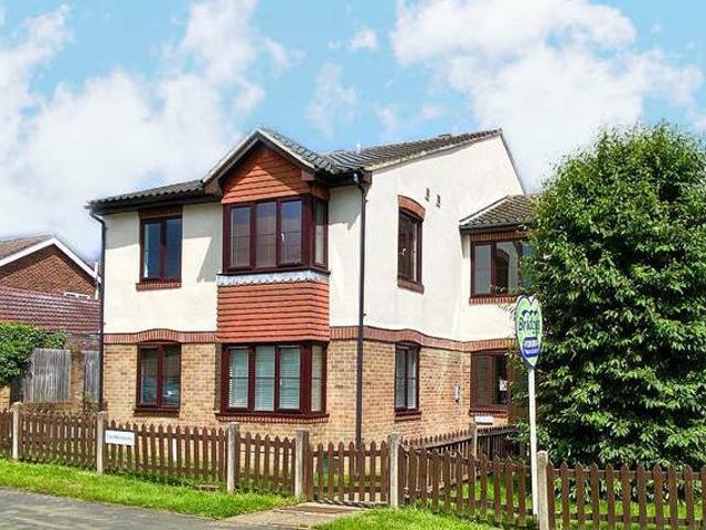 1 bedroom flat for rent in The Meadows Ash GU12