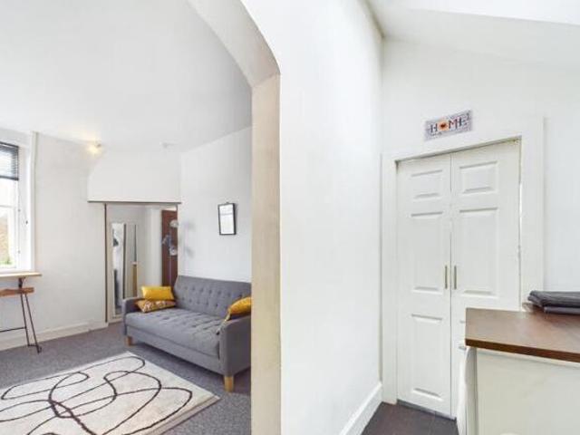 1 Bedroom Flat For Rent In The Shore, Edinburgh