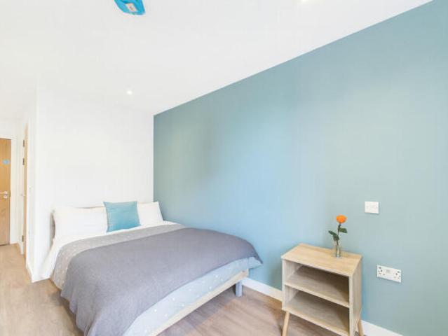 1 bedroom flat for rent in The Skyline, Park Row, Bristol, BS1