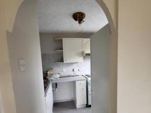 1 Bedroom Flat For Rent In The Pavilions, Cambridge Road