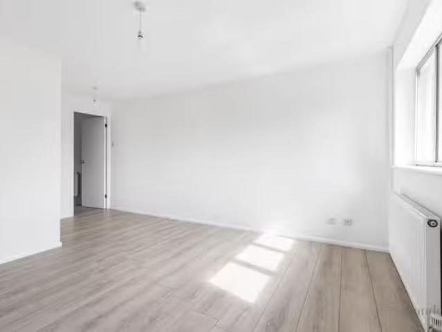 1 bedroom flat for rent in The Paddock, Bishop's Stortford, He.
