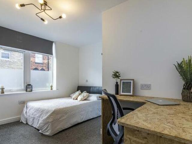 1 Bedroom Flat For Rent In The Rayner Building 98 100 Portland Street, Lincoln