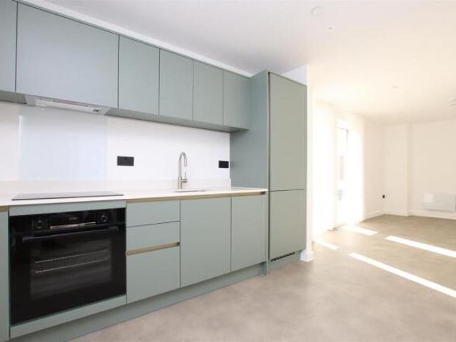 1 bedroom flat for rent in The Willows, Windsor Bridge Road, Bath, BA2