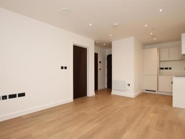1 bedroom flat for rent in The Willows, Windsor Bridge Road, Bath, BA2