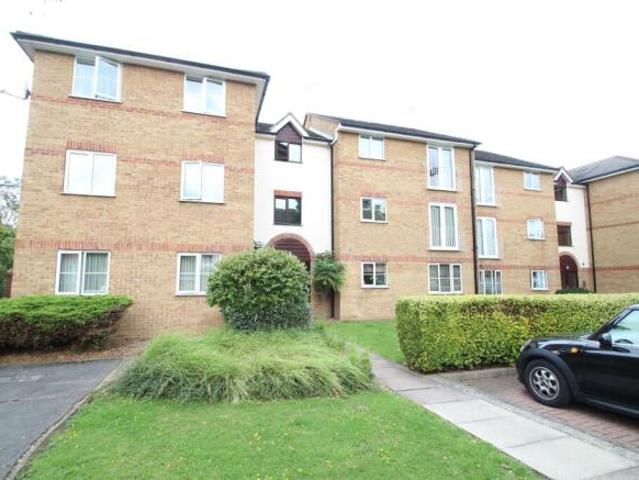 1 bedroom flat for rent in Thurlow Close, London, E4