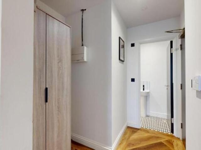 1 bedroom flat for rent in Thurloe Street, Manchester, M14