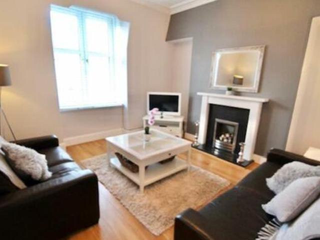 1 Bedroom Flat For Rent In Top Floor