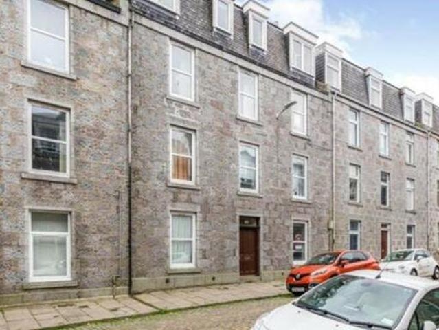 1 Bedroom Flat For Rent In Top Floor Left