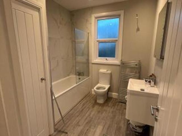 1 bedroom flat for rent in Trelawn Road, London, E10