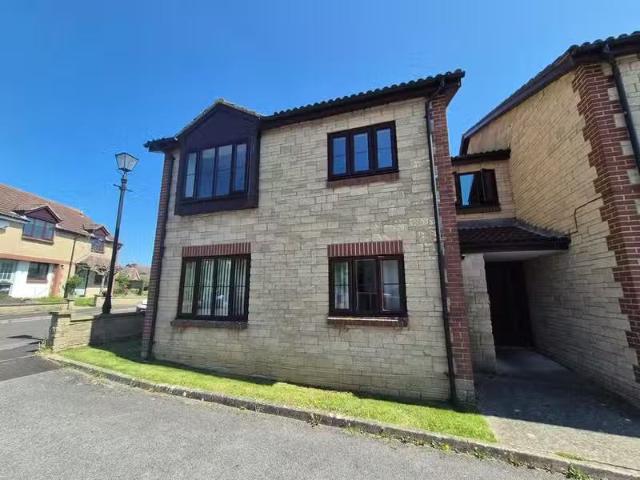 1 bedroom flat for rent in Trellech Court, Yeovil, BA21