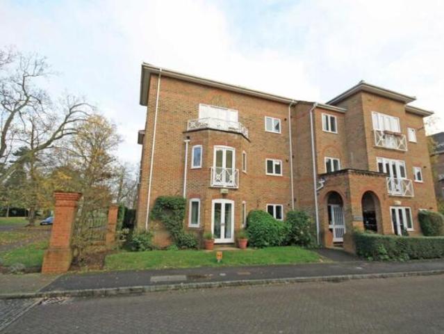 1 bedroom flat for rent in Trematon Place, Teddington, TW11