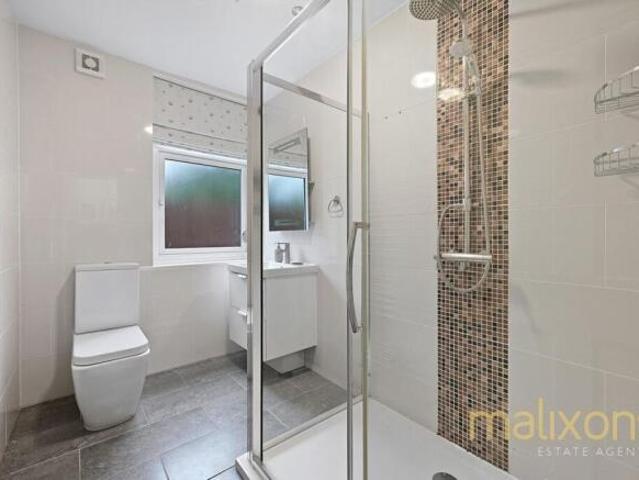 1 bedroom flat for rent in Trinity Crescent, London, SW17