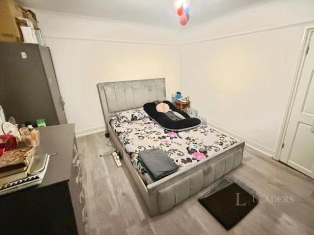 1 bedroom flat for rent in Twyford Avenue, PO2