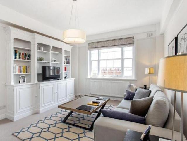 1 bedroom flat for rent in Turks Row, London, SW3