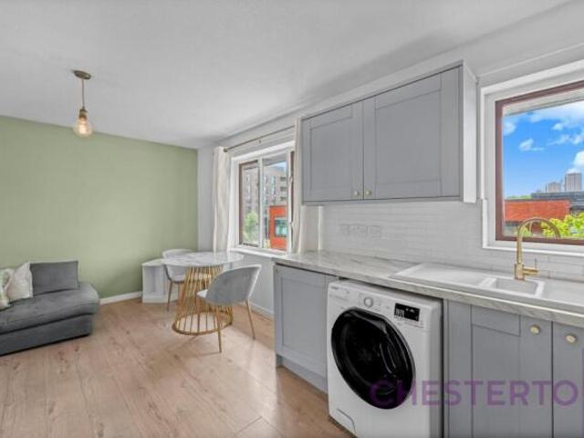 1 bedroom flat for rent in Turner Court, Albion Street, SE16