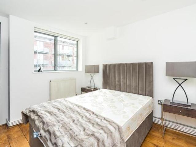 1 bedroom flat for rent in Underwood Street, London, N1