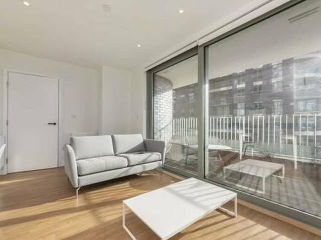1 bedroom flat for rent in Union Way Willesden Junction NW10